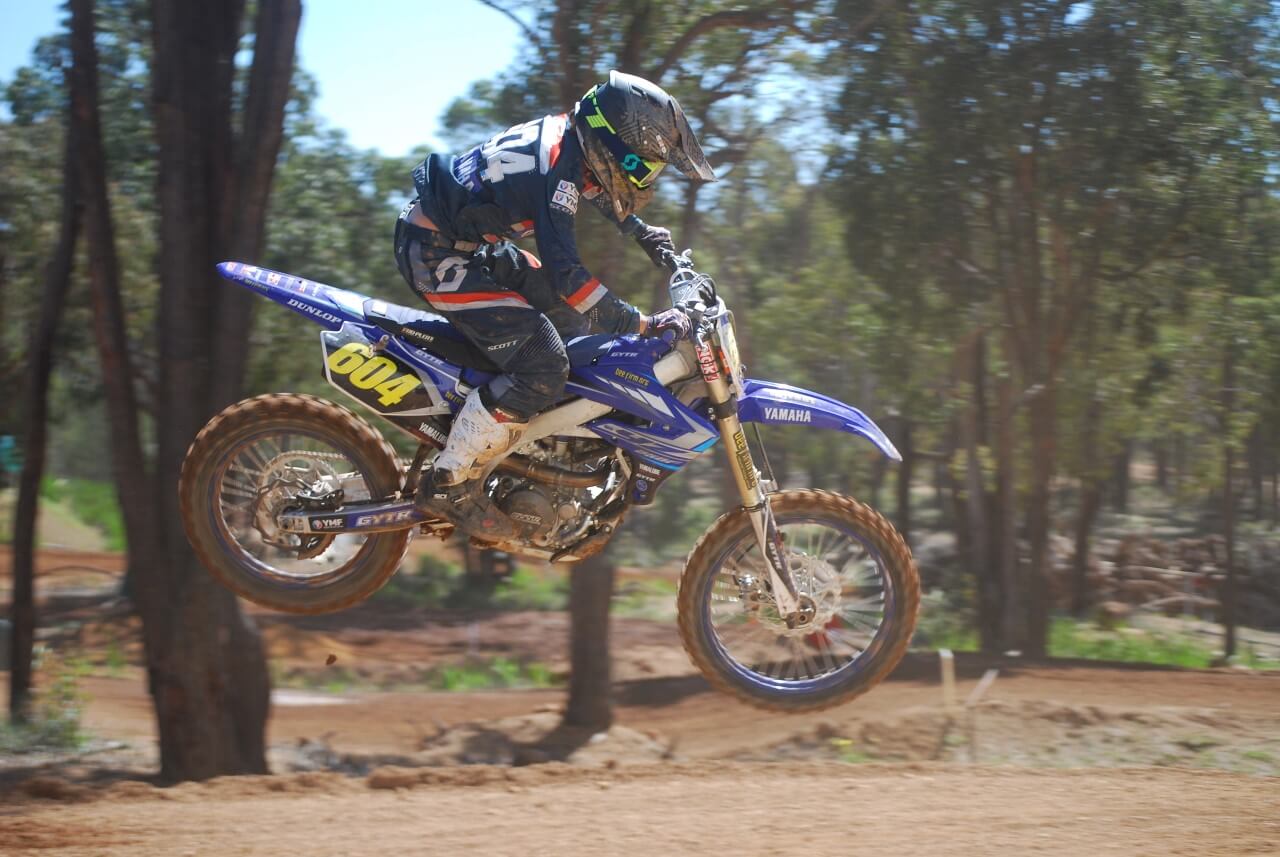 yamaha dirt bike coloring pages